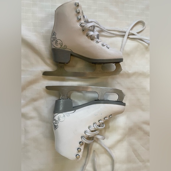 Shoes | Blade Runner Figure Skates Girls Size 1 | Poshmark